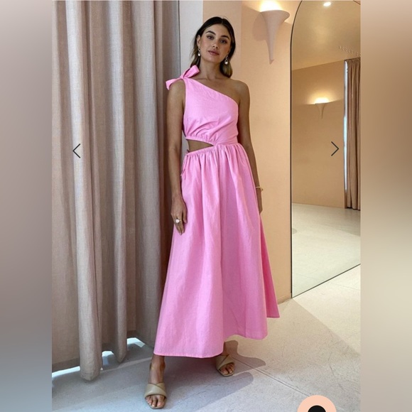 Coco & Lola | Dresses | Coco Lola By Nicole Gabriella One Shoulder Midi ...
